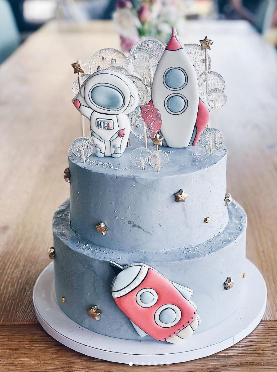 Order Custom Cake | lelé cake cafe