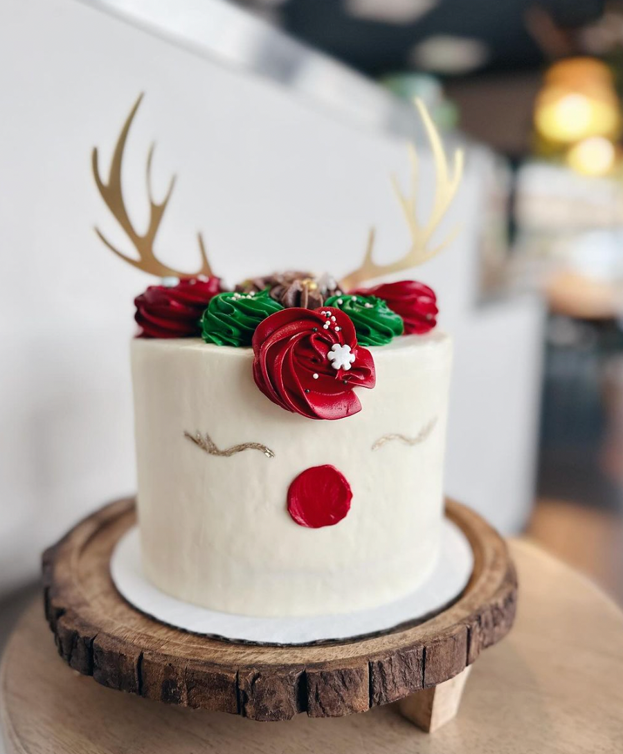 Order Custom Cake | lelé cake cafe