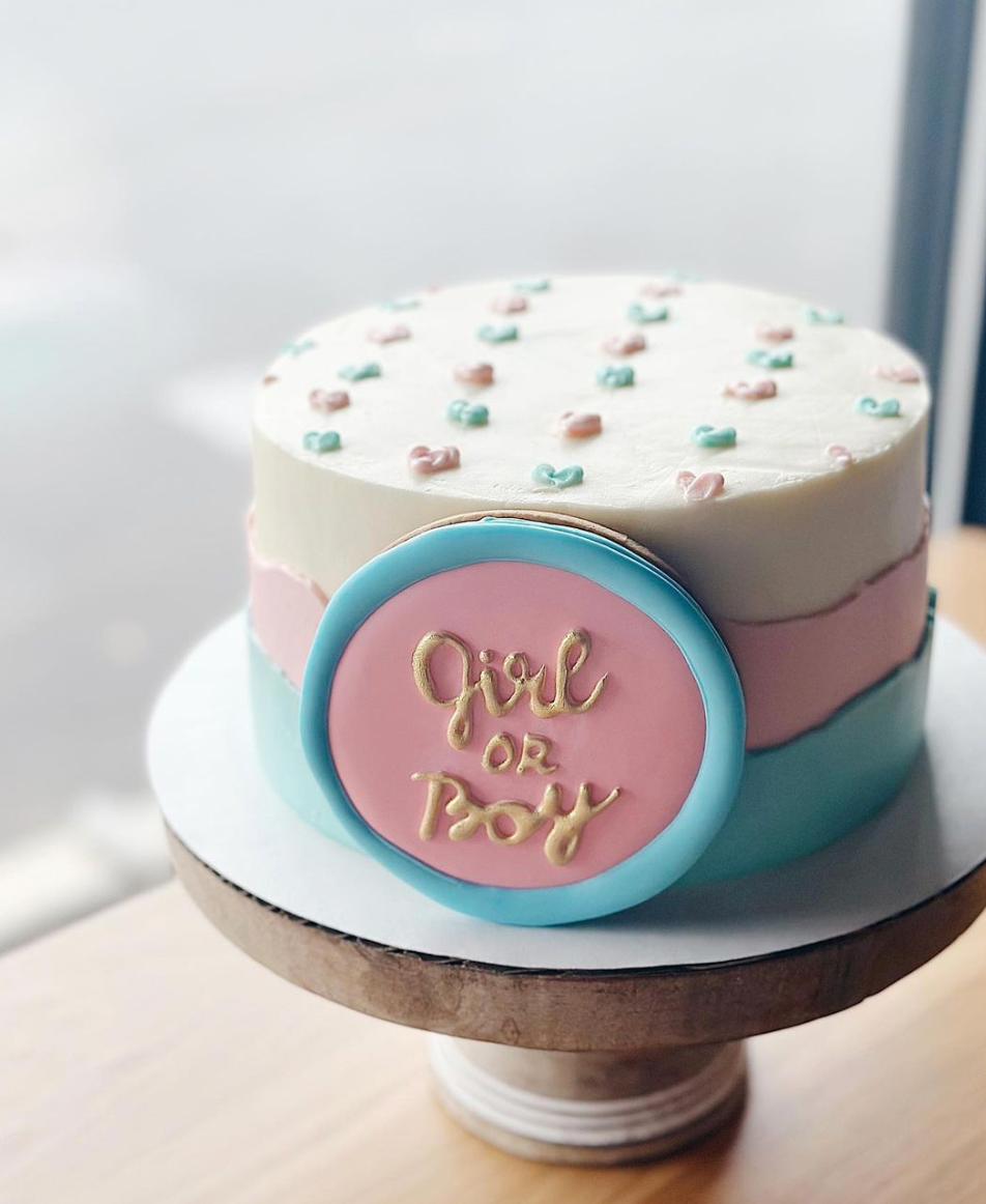 Order Custom Cake | lelé cake cafe